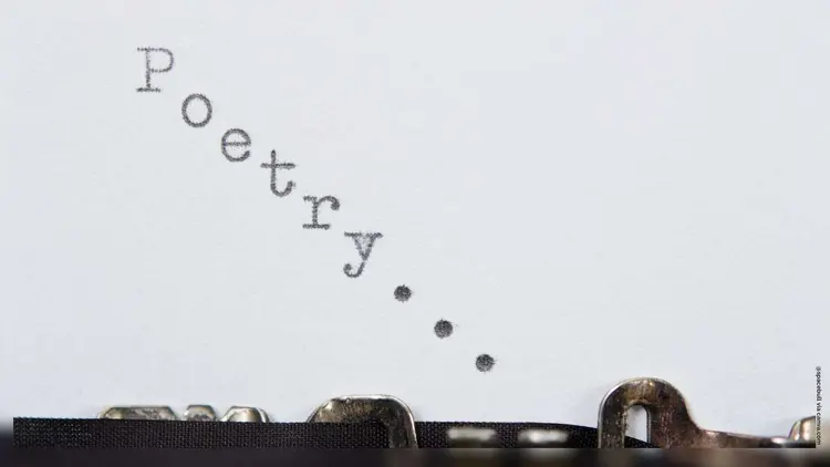 Marseille : le Poetry Club débarque à la Fabulerie pour dépoussiérer la ...