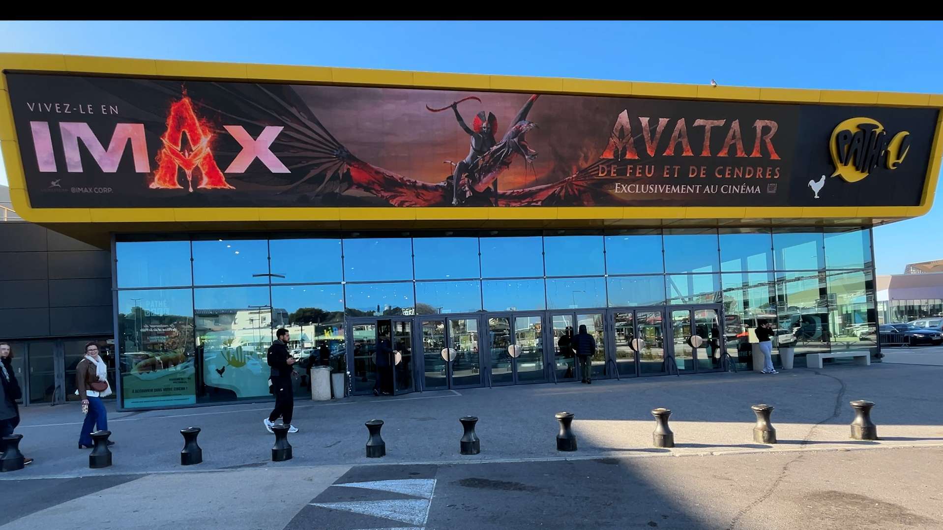 Avatar 3 : James Cameron fait encore taire les doutes et domine le box ...
