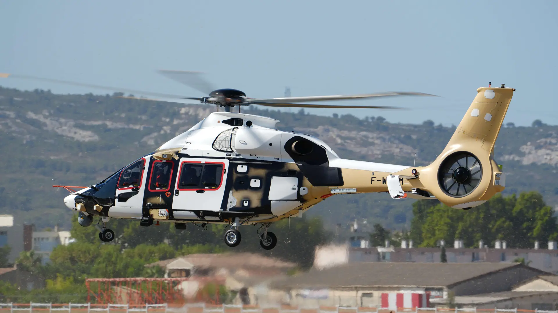 Marignane: le Guépard de Airbus a fait son premier vol