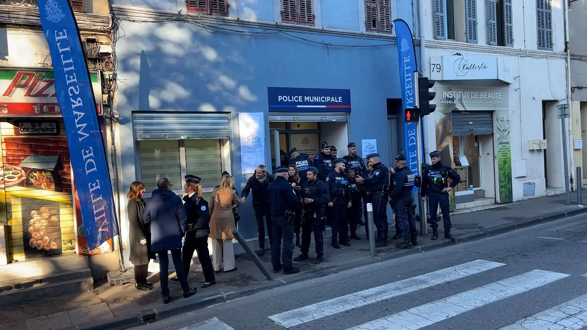 Marseille : la police municipale s'installe au cœur de Saint-Jérôme, ça ...