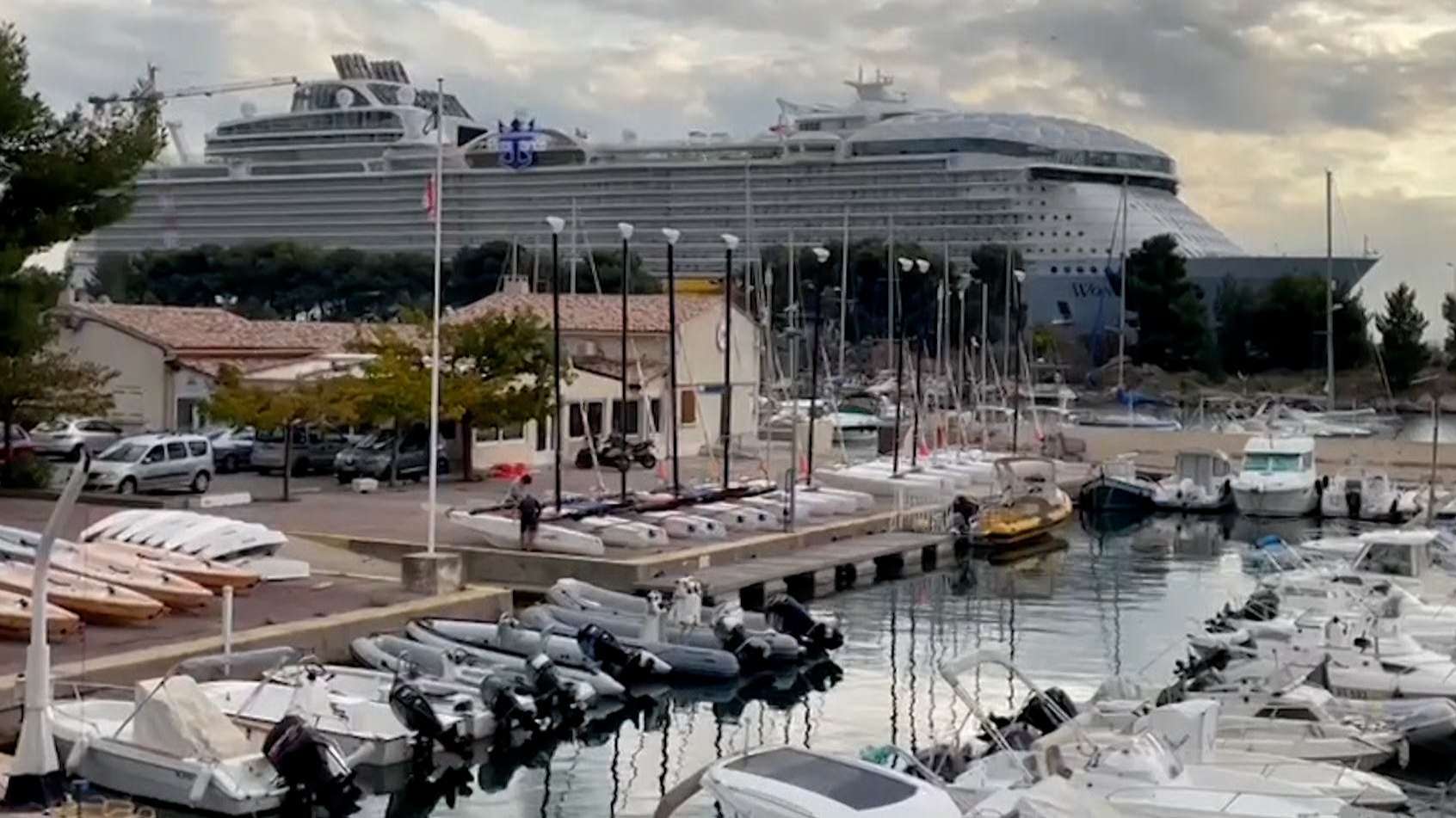 Pollution due au trafic maritime à Marseille : une plainte d'ONG et de ...